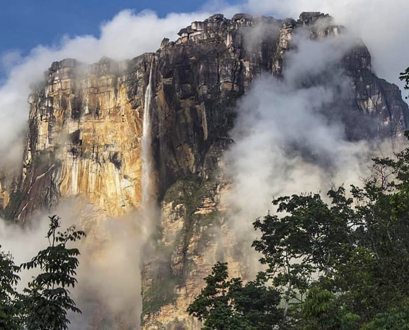 A hike to the lost world: Visiting Roraima Mountain – Nomadlytics